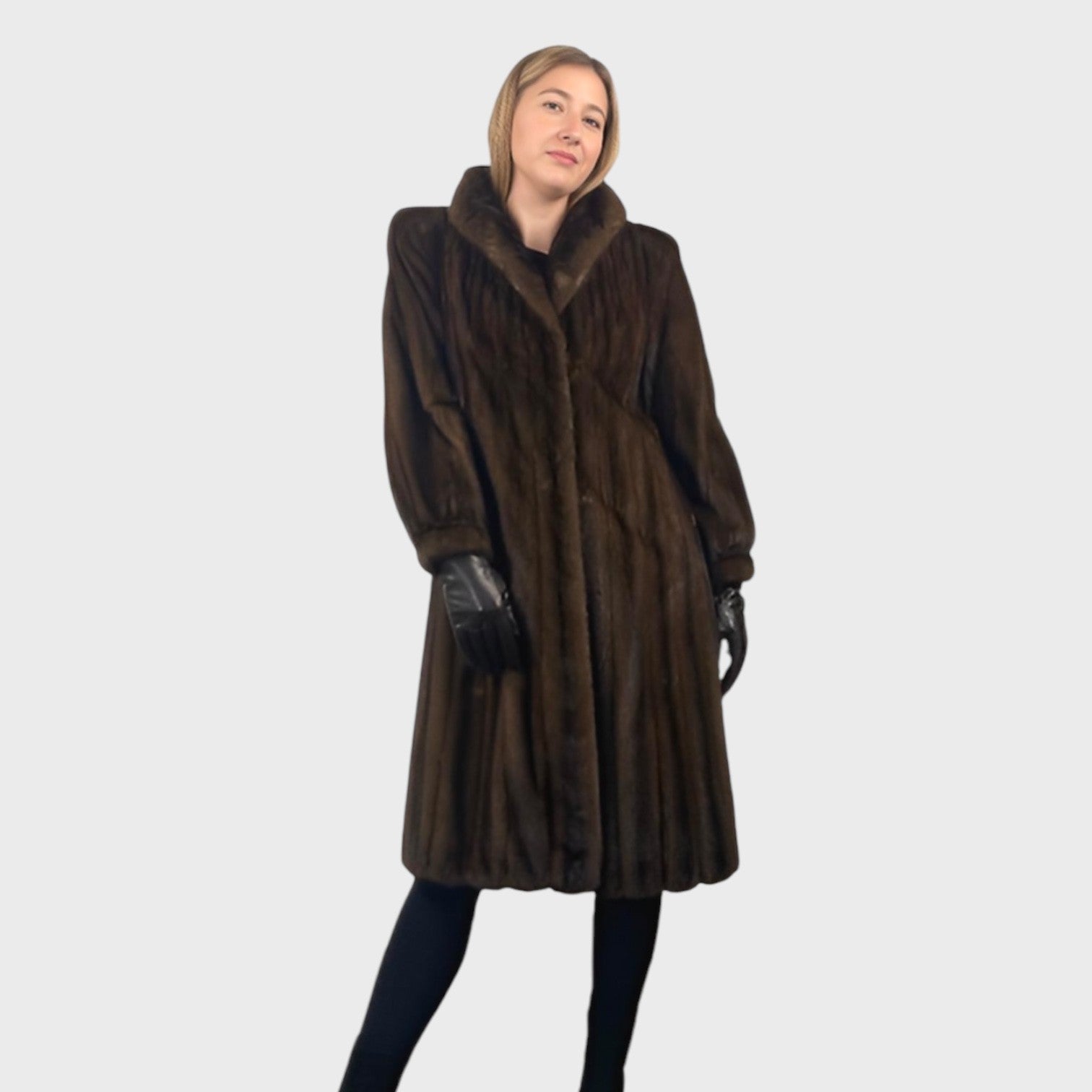 Women's Petite Heather Female Mink Coat – SHOP VINTAGE FURS